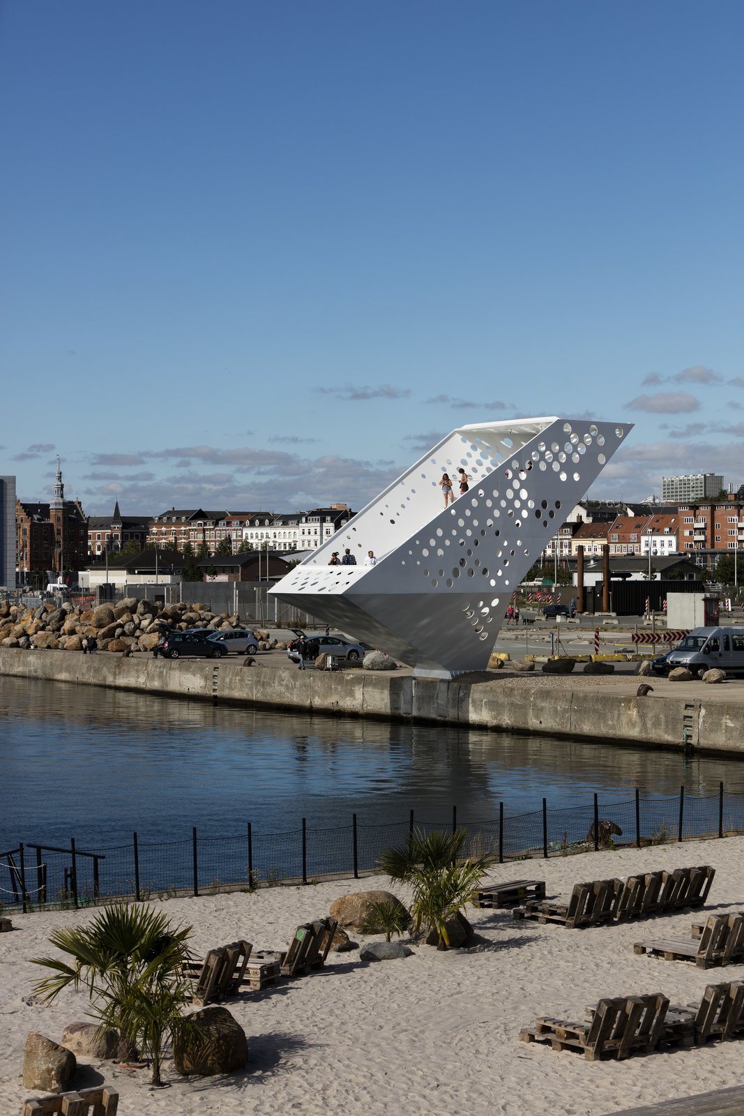 Photo 2 of 3 in Would You Climb Up This Dramatically Cantilevered ...