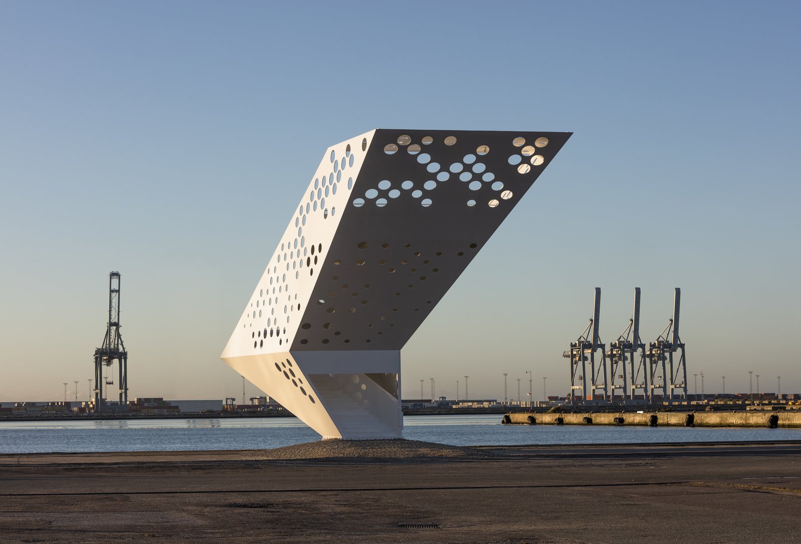 Photo 3 of 3 in Would You Climb Up This Dramatically Cantilevered ...