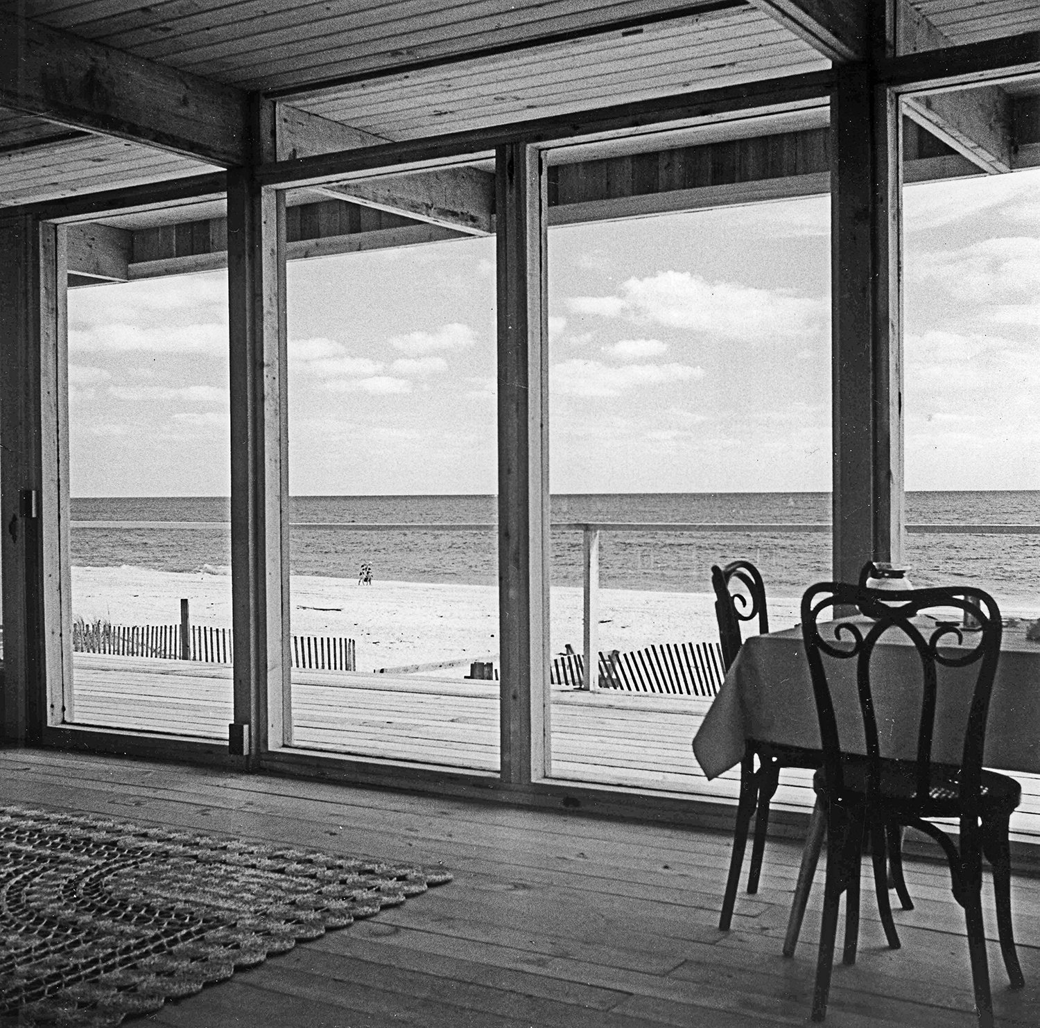 Photo 3 of 5 in A Look at Richard Meier's Iconic Lambert House - Dwell