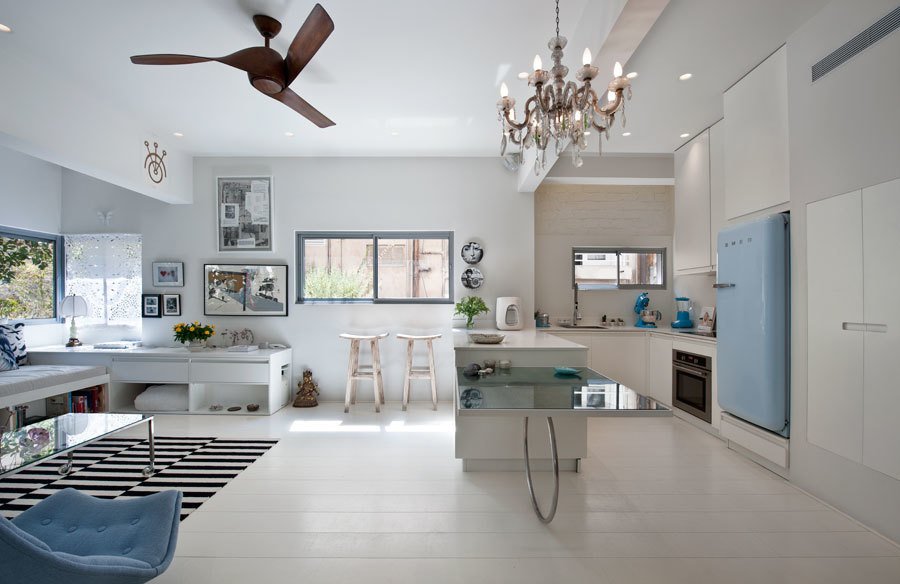 Kitchens with Colorful Appliances: Yea or Nay? (5 Photos) - Dwell