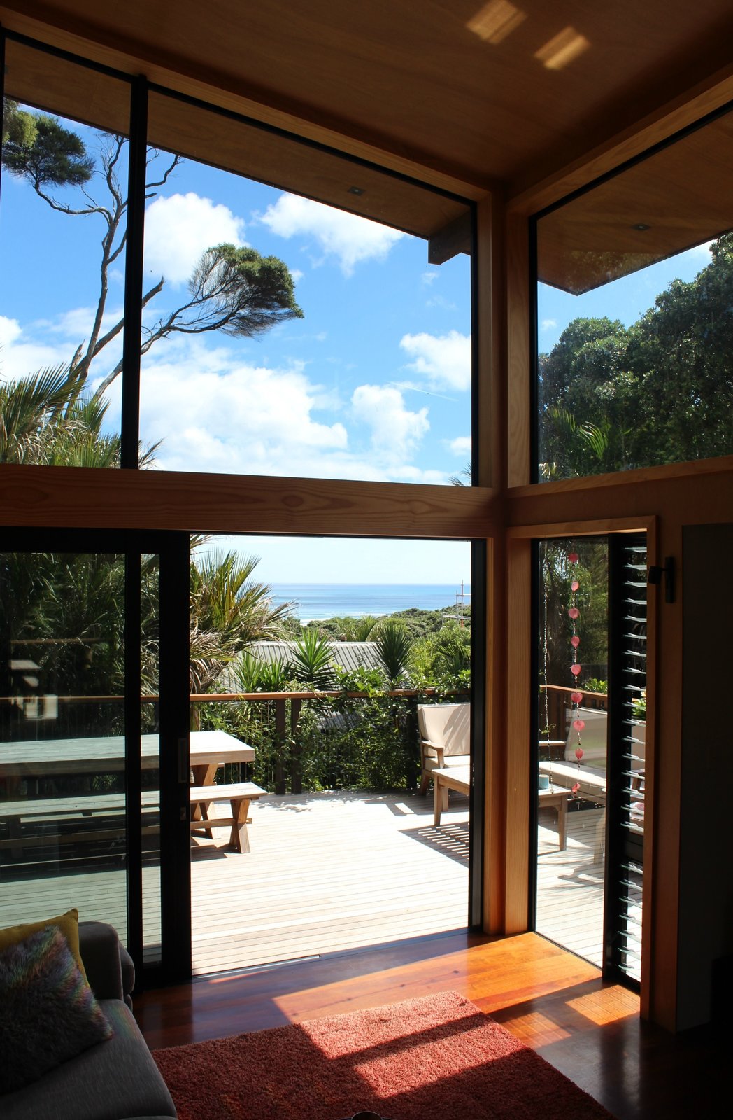 Ocean Glass Modern House Design