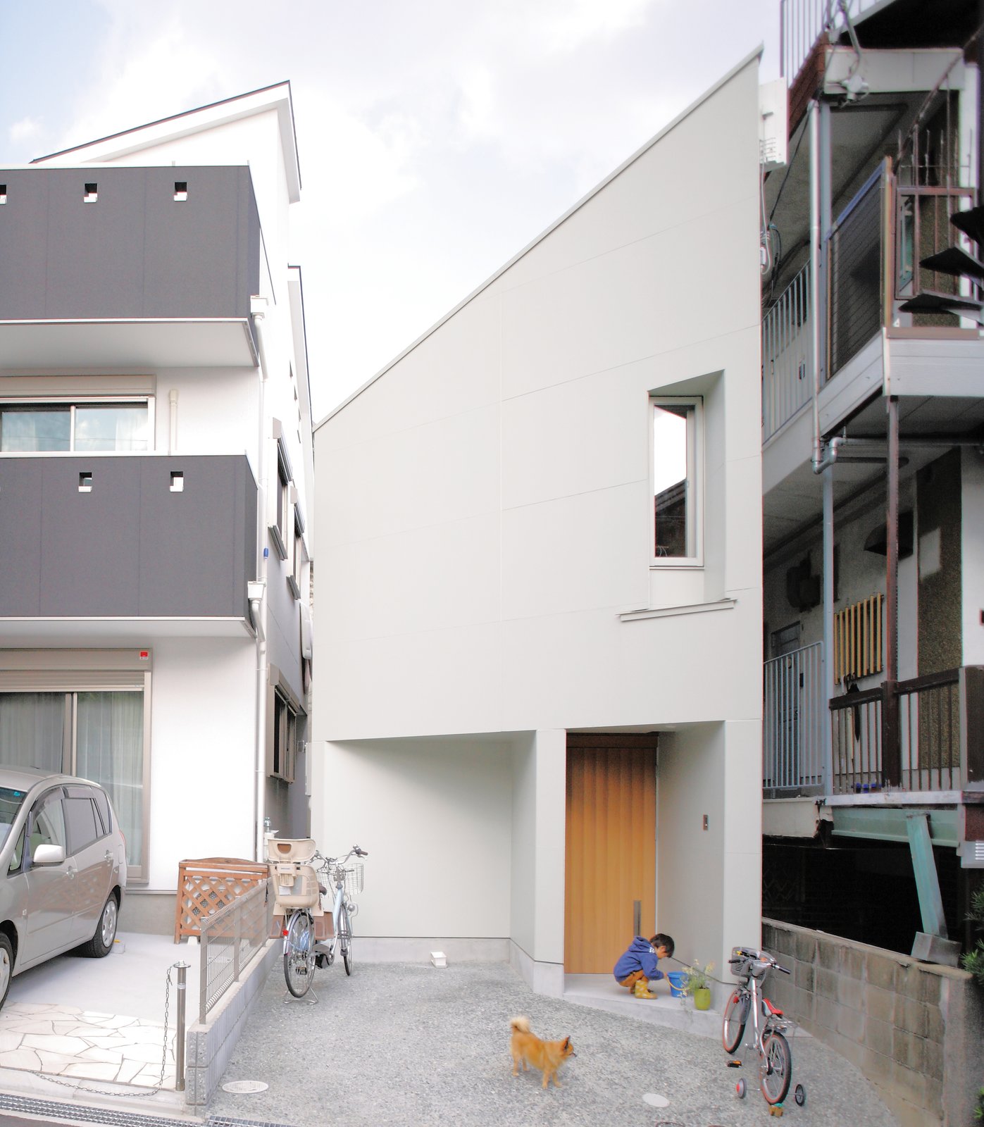 Photo 5 of 6 in Small City Homes, All Under 1,300 Square Feet by Aileen ...