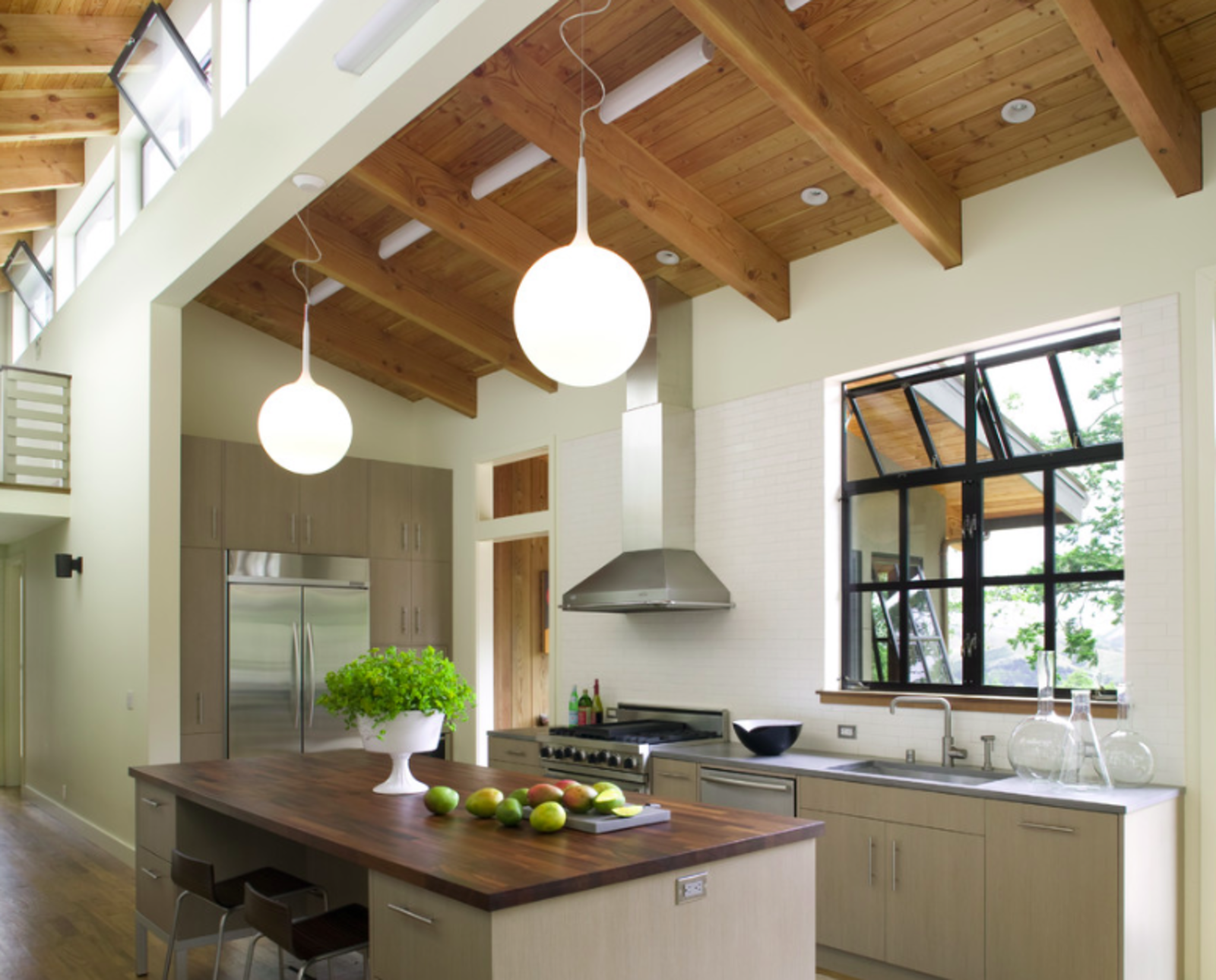 Photo 4 of 4 in A New Home Tries to Camouflage Into the California ...