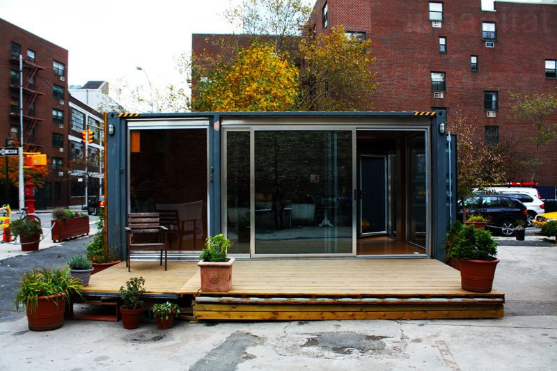 Photo 3 of 5 in Inexpensive, Easy-Assembly Shipping Container Home - Dwell