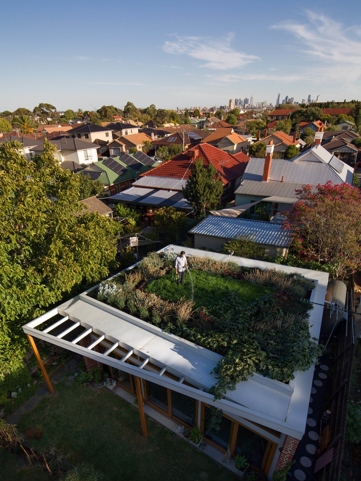 Photo 6 of 8 in An Australian Architect's Simple Brick House With ...