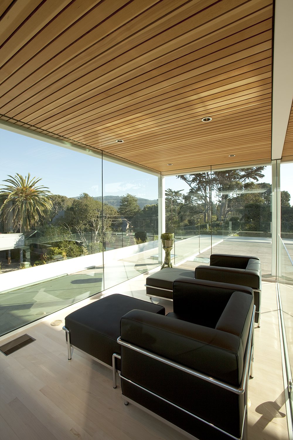 Photo 3 of 6 in Modern Glass Additions by William Harrison - Dwell