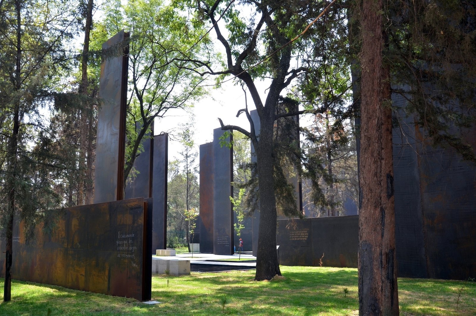 Photo 10 of 10 in 10 Inspiring Modern Memorials - Dwell