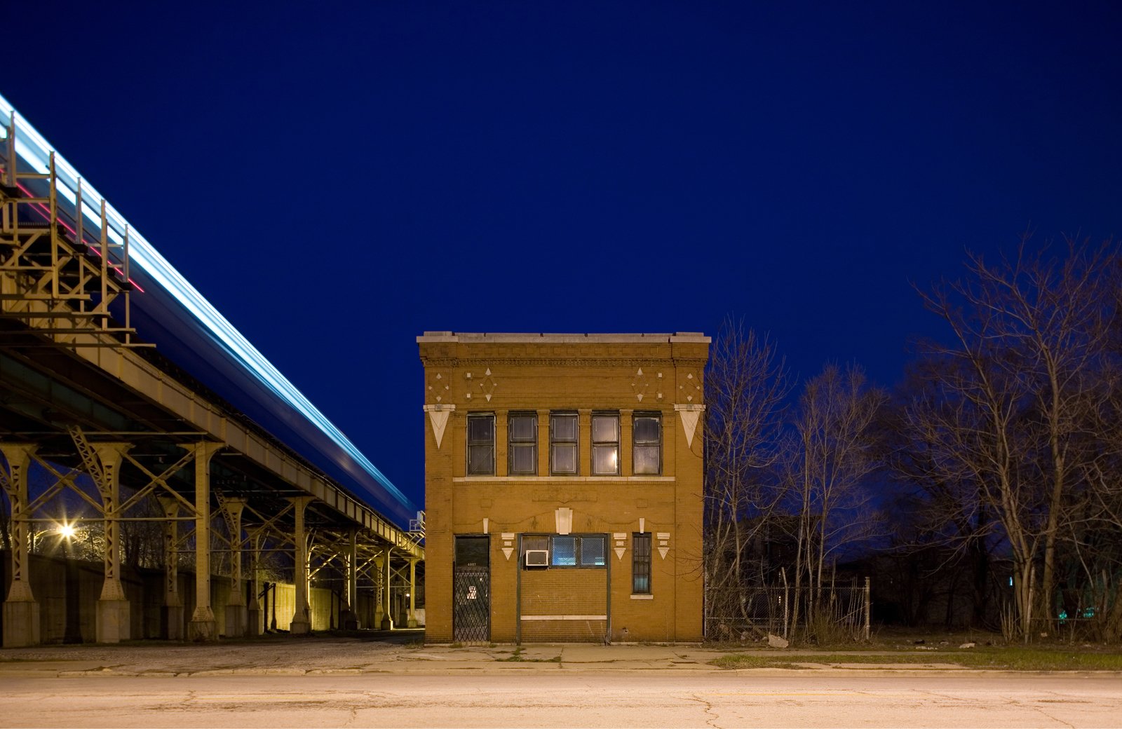 Photos of the Day: Isolated Building Studies - Dwell