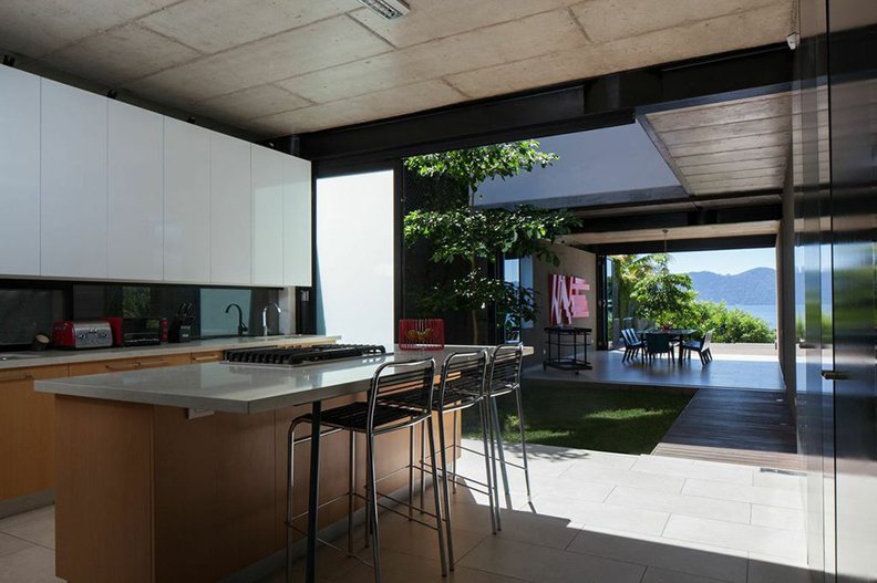Photo 4 of 6 in Idyllic Indoor-Outdoor House in El Salvador by Allie ...