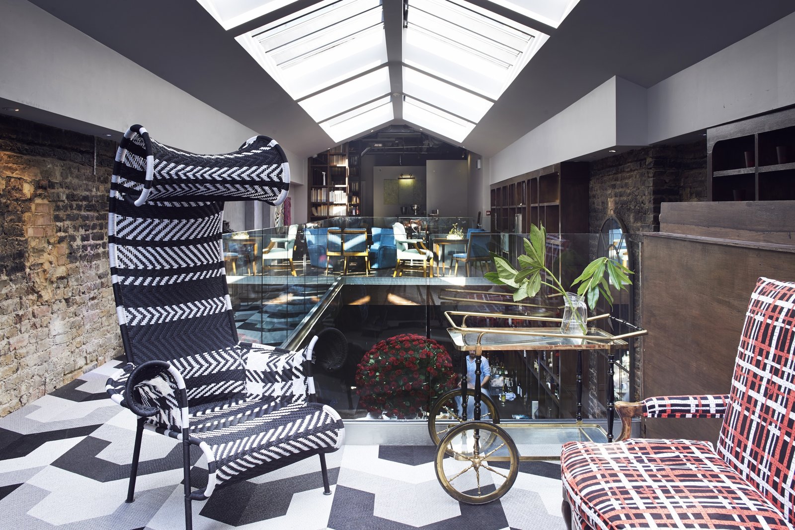 Photo 5 of 10 in Lush Interiors for London's Elite New Design Club - Dwell