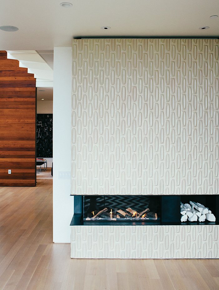 Photo 36 of 66 in 66 Outstanding Fireplace Designs for Your Modern Home ...