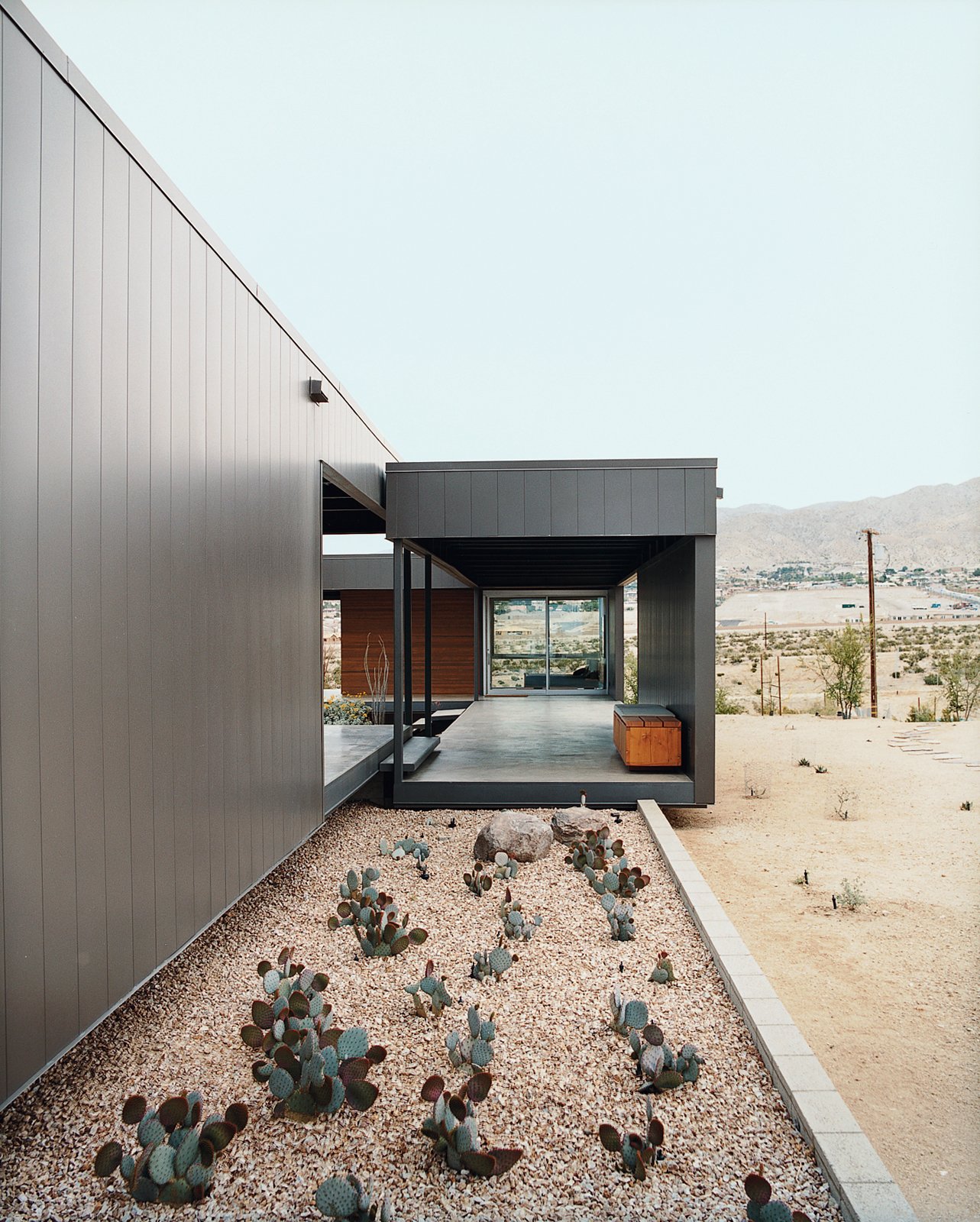 Photo 5 of 9 in Desert Utopia - Dwell