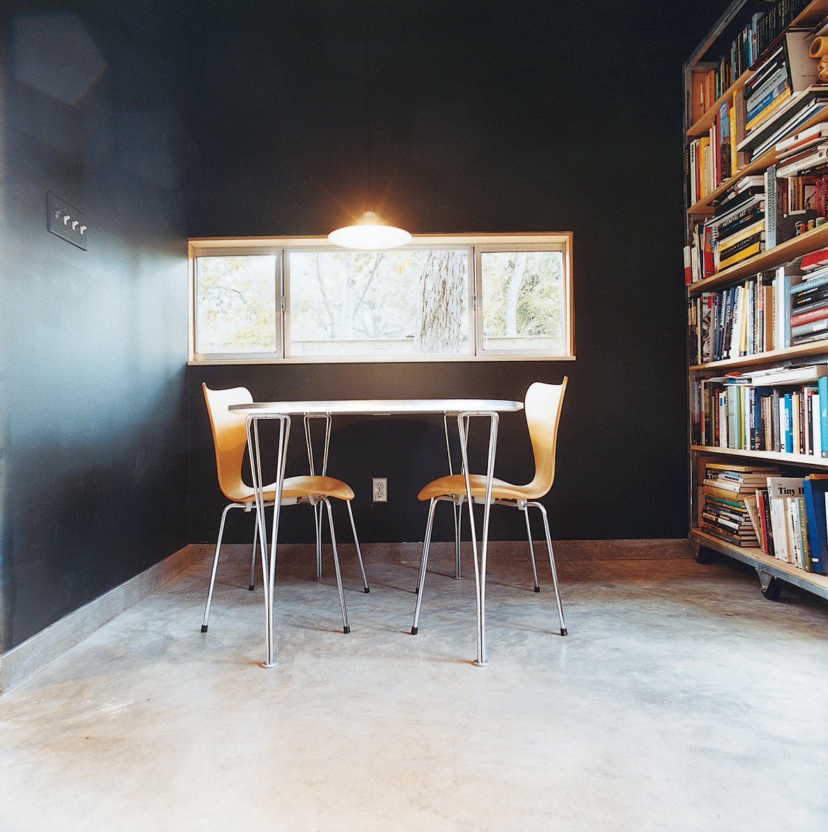 Photo 3 of 5 in Small Amidst Sprawl - Dwell