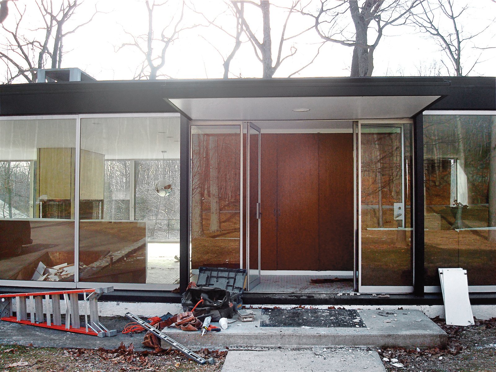 Photo 2 of 18 in A Near-Derelict 1957 Home Is Restored With the ...