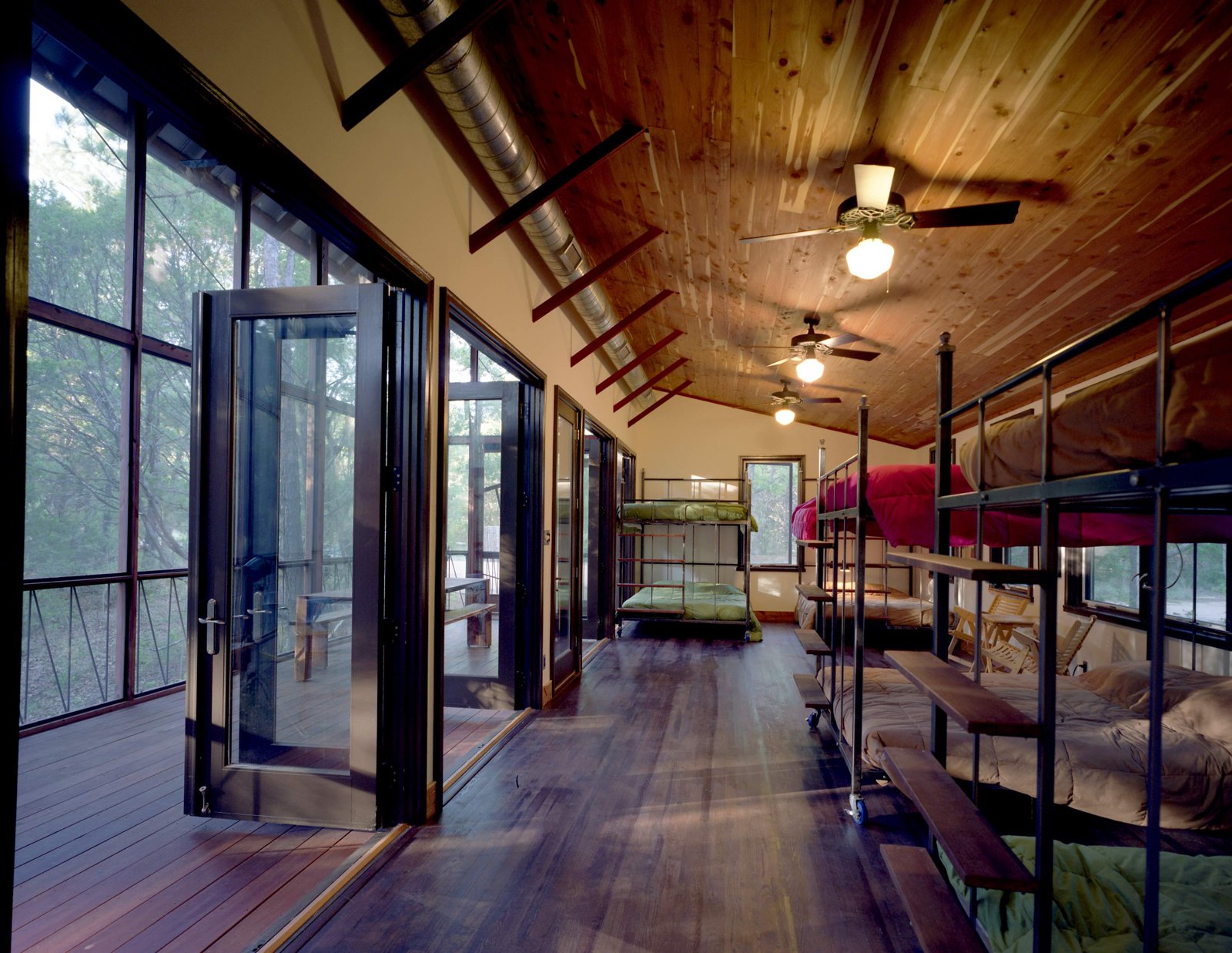 Photo 11 of 17 in Texas Bunkhouse by Erika Heet - Dwell