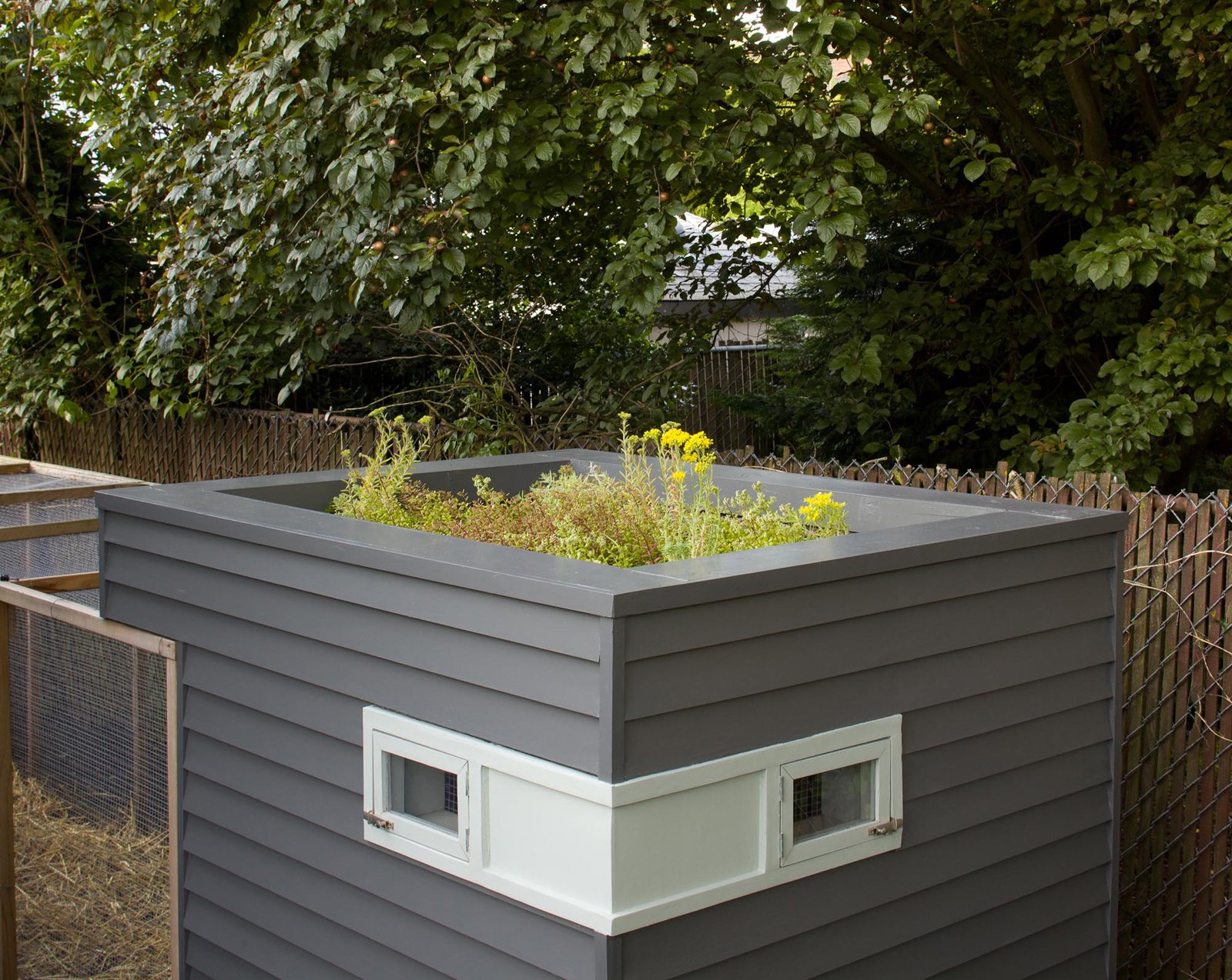 Photo 28 of 29 in 10 Modern Chicken Coops That Rule the Roost from For ...