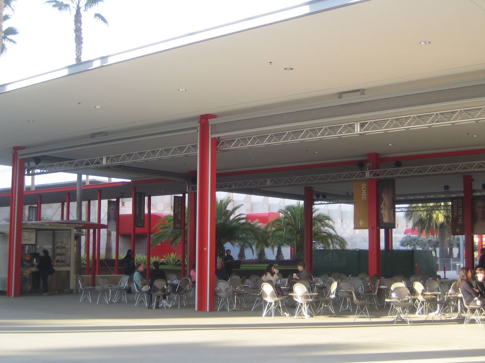 Resnick Pavilion at LACMA Collection of Photos by Aaron Britt - Dwell