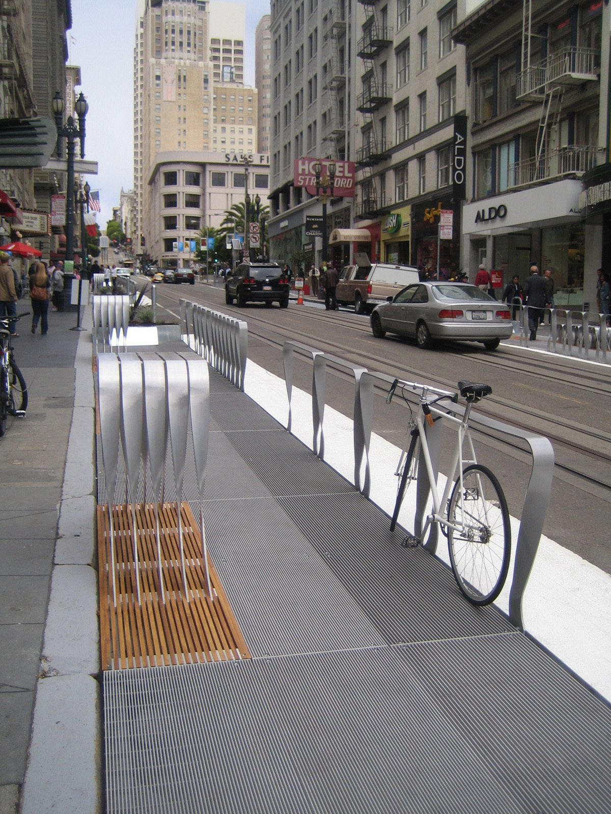 Photo 6 of 10 in Powell St. Parklet by Aaron Britt - Dwell
