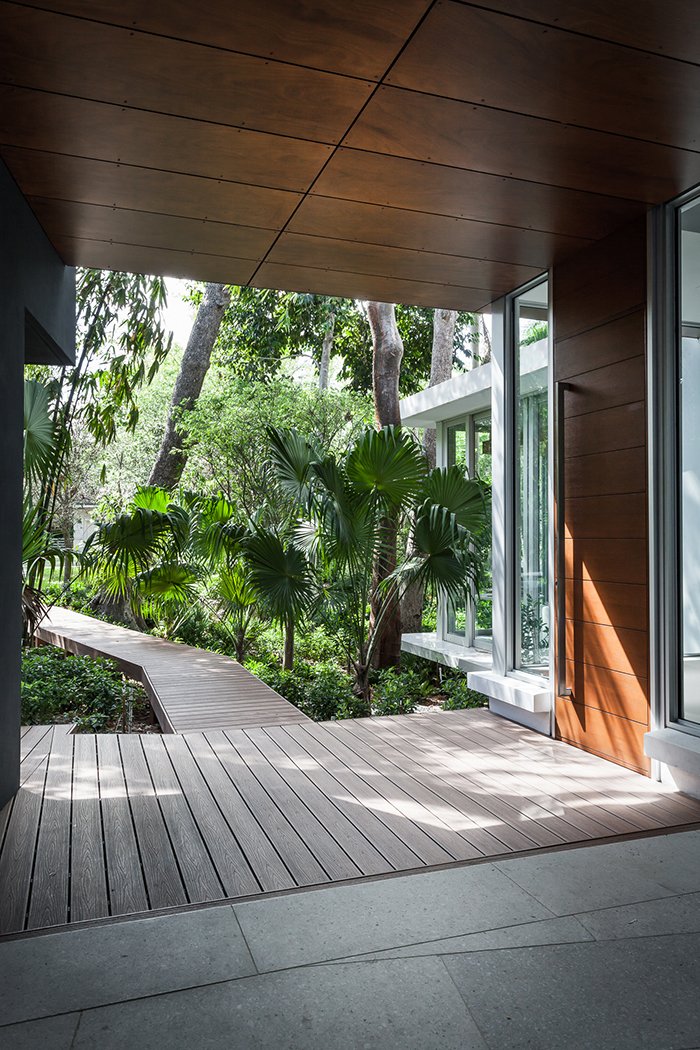 Photo 12 of 12 in This Modern Miami House Feels Like It's in the Middle ...