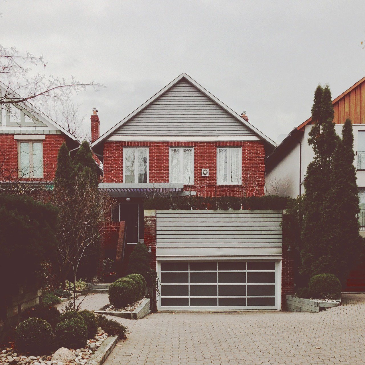 Photo 9 of 10 in Toronto Houses by Kevin Morris - Dwell