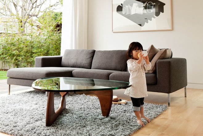 Photo 4 of 6 in Examples of Noguchi Designs in Modern Homes by Zach ...