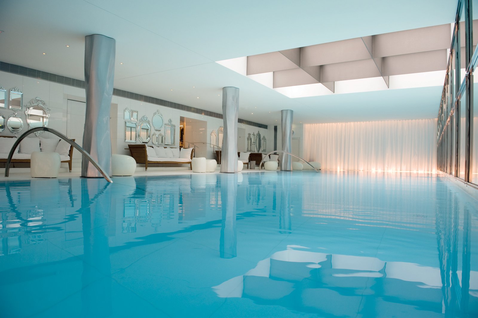 Photo 9 of 10 in Raffles Paris: A True Art Hotel - Dwell