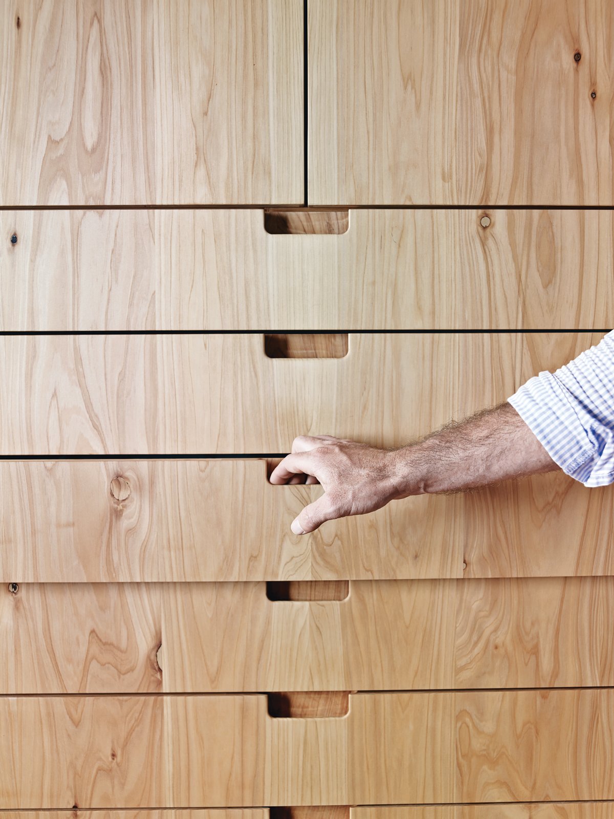 Photo 12 of 17 in Striking Slatted Wood and Glass Home in San Francisco ...