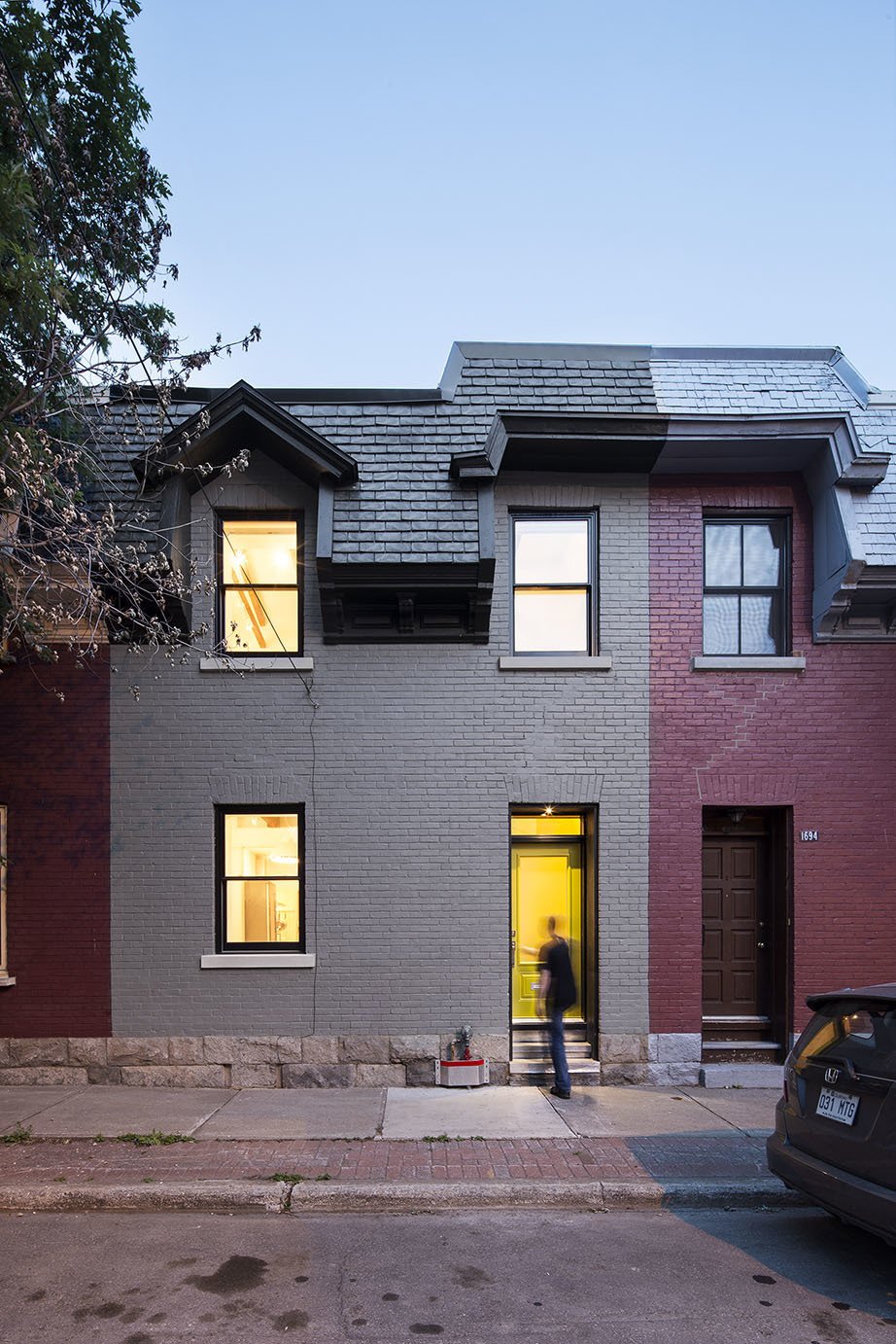 Photo 11 of 11 in An Old Row House in Montreal Gets a Colorful Modern ...