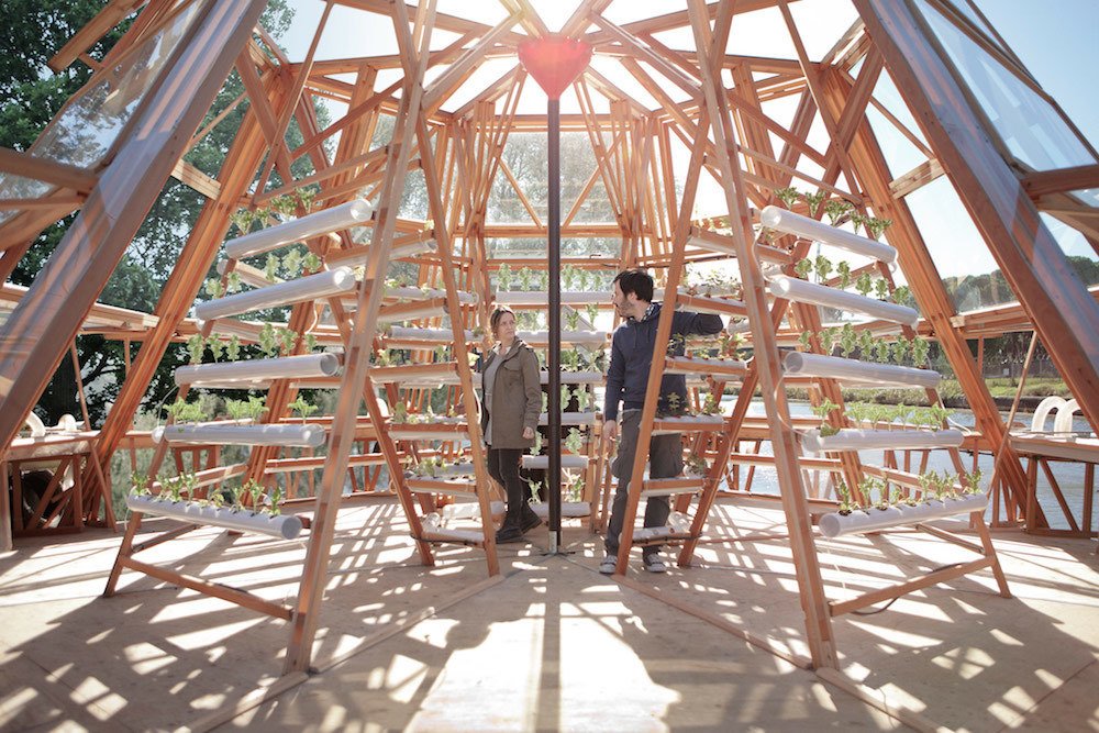 Photo 4 of 11 in 10 Greenhouses That Will Inspire You to Grab Your ...