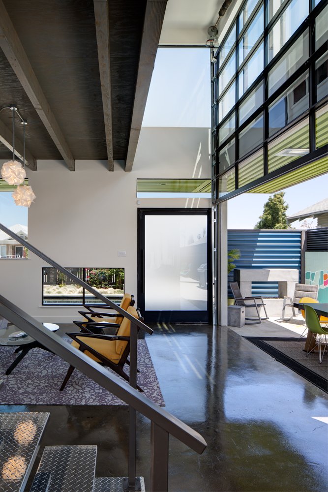 Photo 4 of 10 in A Dull Stucco Home Becomes a Modern California Oasis ...