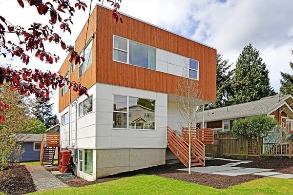 An Eco-Friendly Prefab Assembled In One Day Collection of 8 Photos by ...