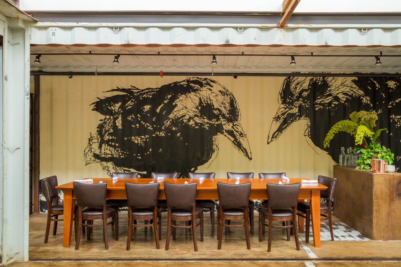 A Restaurant Constructed from 19 Salvaged Shipping Containers (8 Photos ...