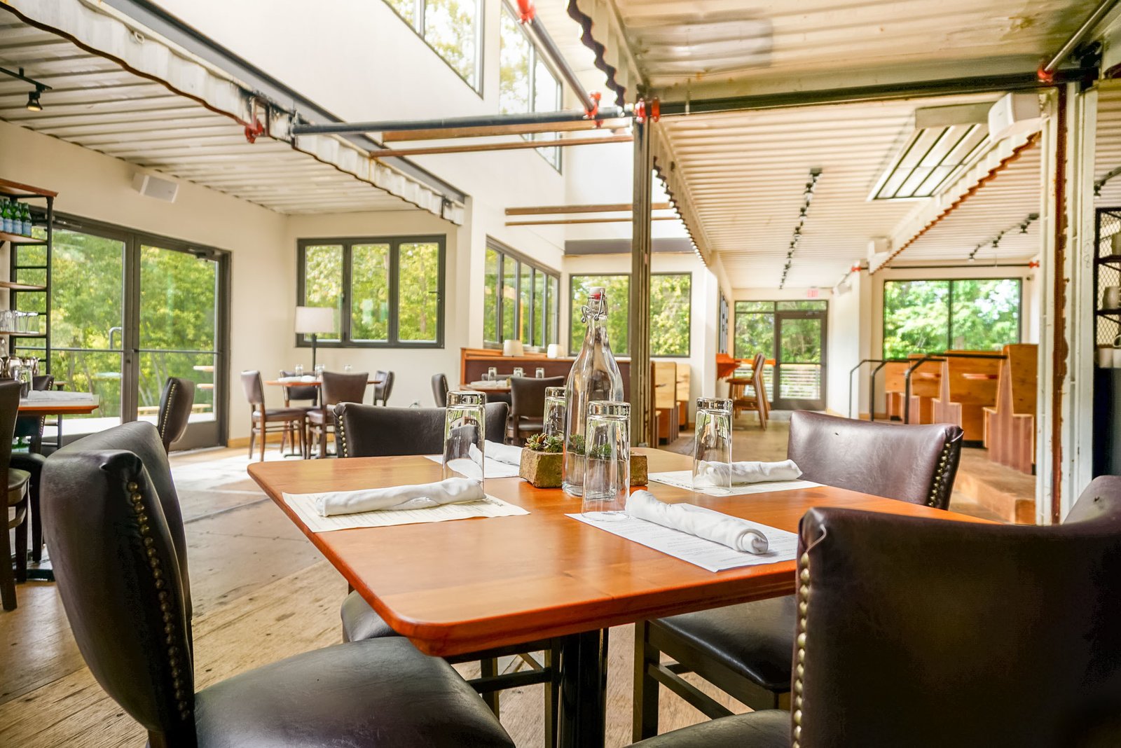 Photo 7 of 8 in A Restaurant Constructed from 19 Salvaged Shipping ...