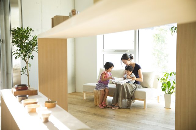 Photo 6 of 9 in A Space-Saving, Flexible Retail Design in Japan by ...
