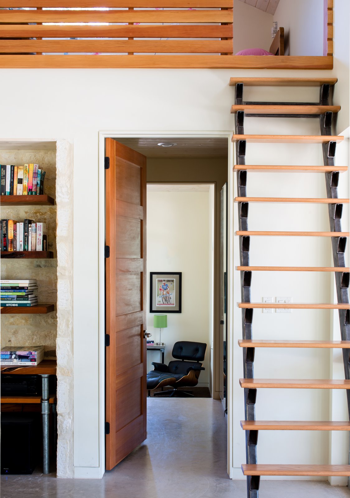 Photo 6 of 6 in A Family Retreat Mixes Rustic Materials with Modern ...