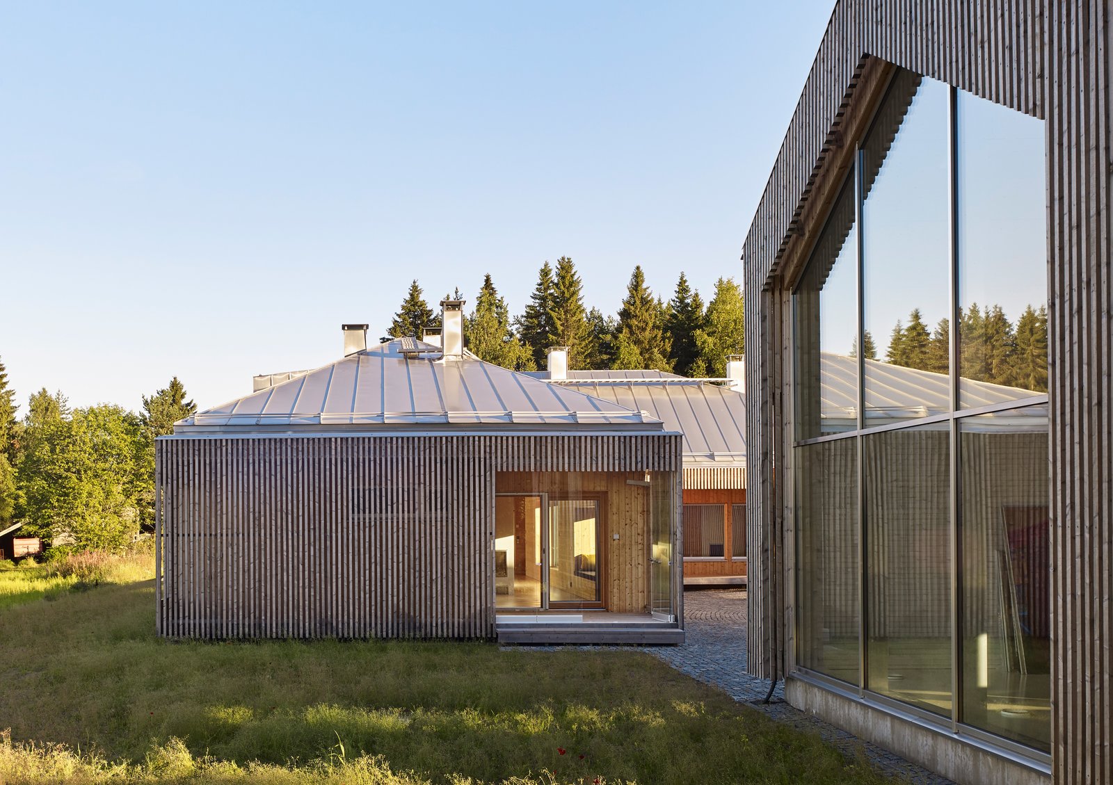 Photo 6 of 8 in This Battery-Powered House Never Runs Out of Juice - Dwell