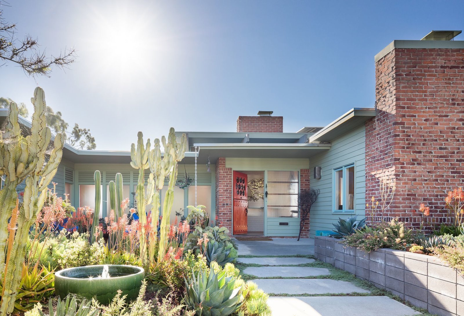 Photo 8 of 11 in This Week's 10 Best Houses - Dwell