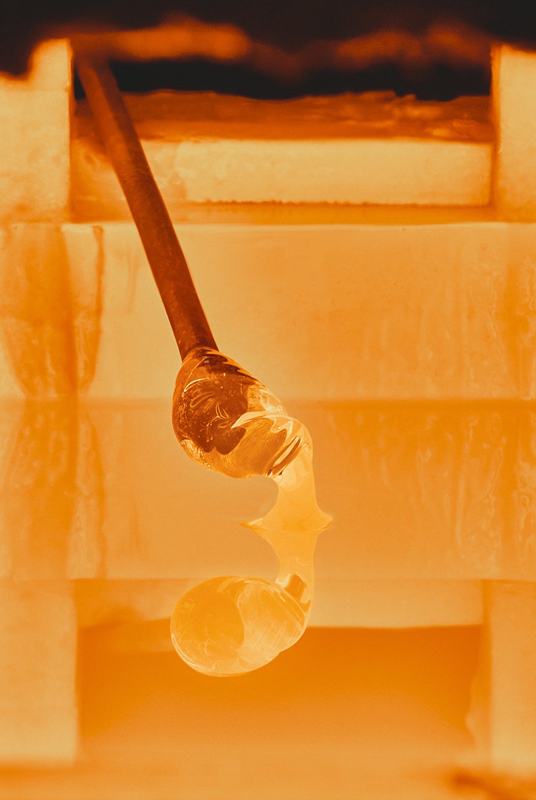 Photo 8 of 17 in Inside Master Glassmaker Simon Pearce’s Sustainable ...