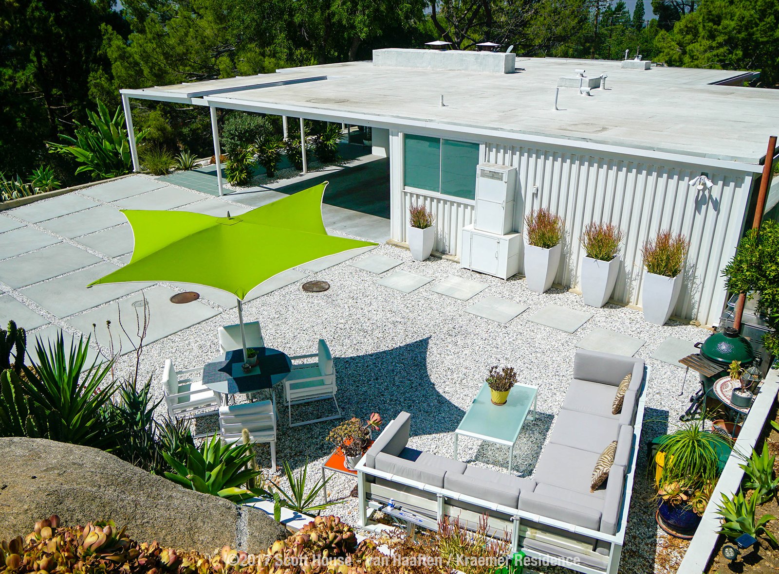 Photo 16 of 19 in A Sensitively Restored Midcentury House Designed by ...