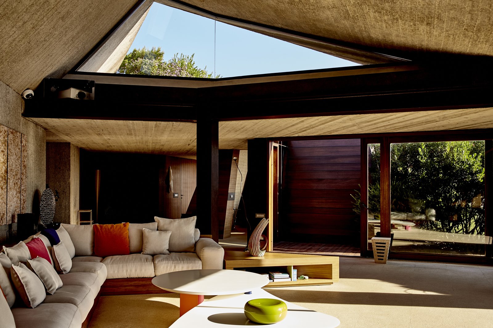 Photo 3 of 23 in An Architect Unites Three Brutalist Villas He Designed ...