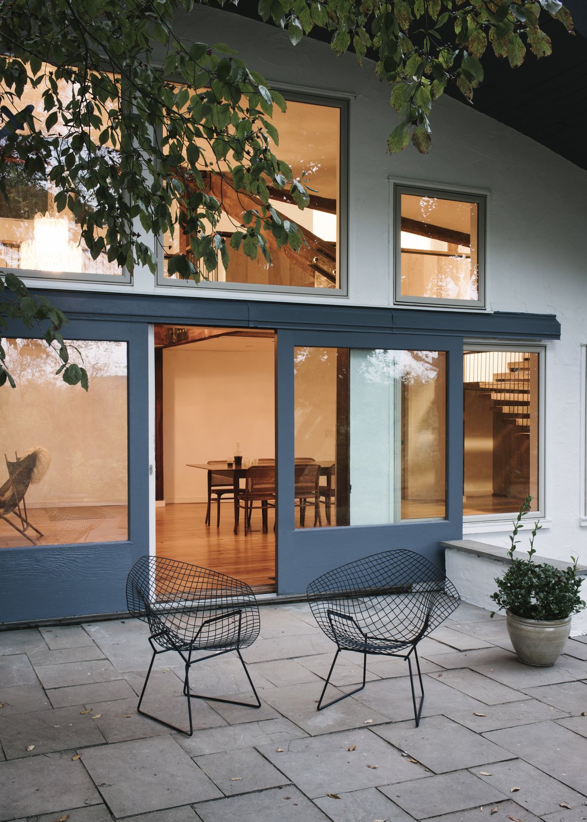 Photo 17 of 19 in An Extended Family Pulls Together to Transform a Late ...