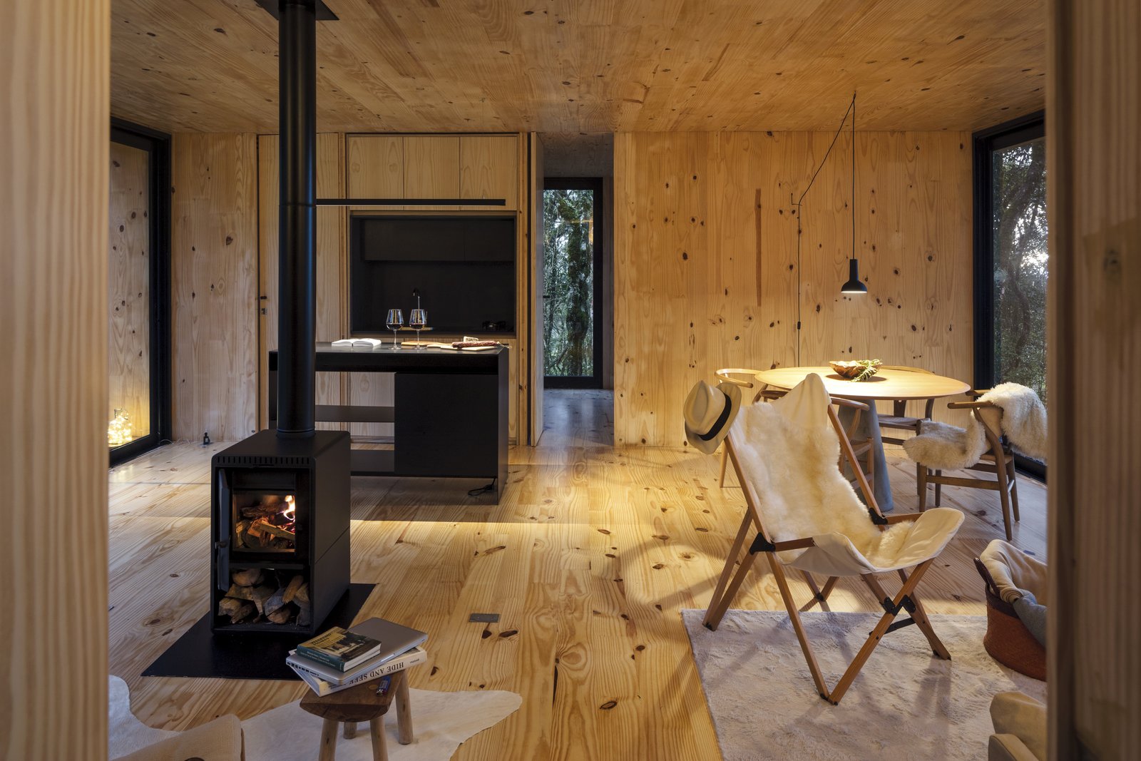 Photo 16 of 20 in Dwell’s Top 10 Prefabs of 2019 from A Brazilian ...