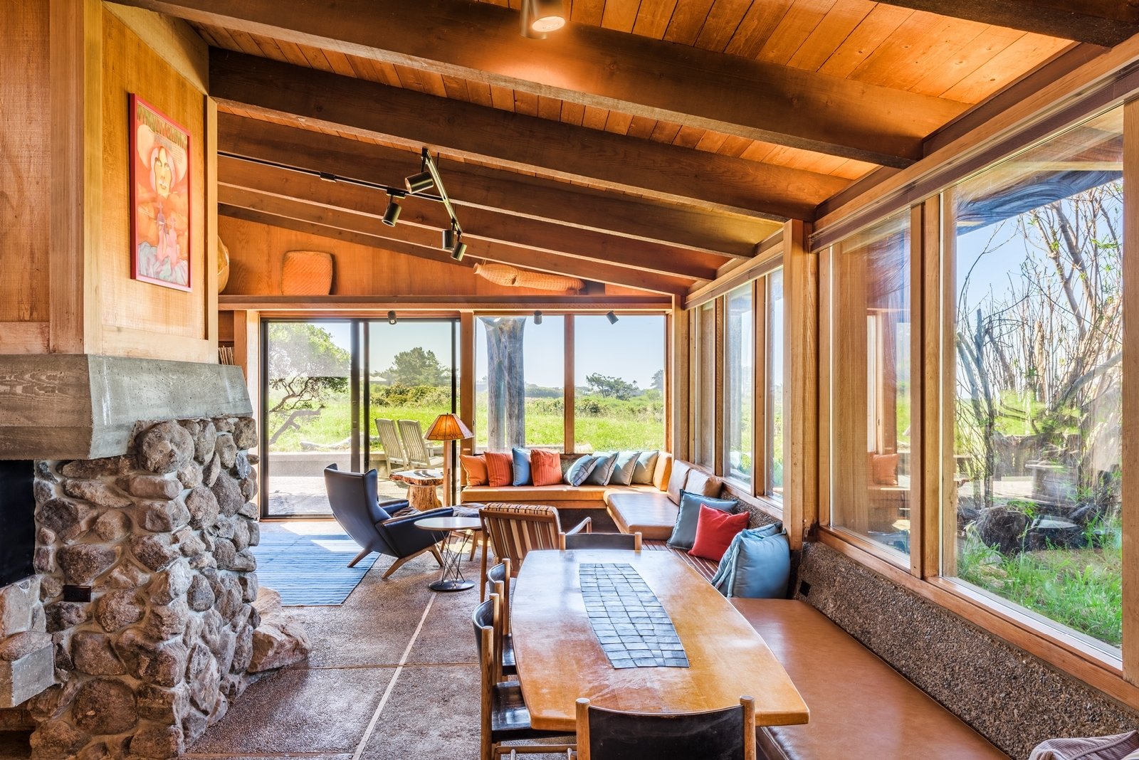 Photo 4 of 15 in A Sea Ranch Stunner With a Green Roof Asks $1.3M - Dwell