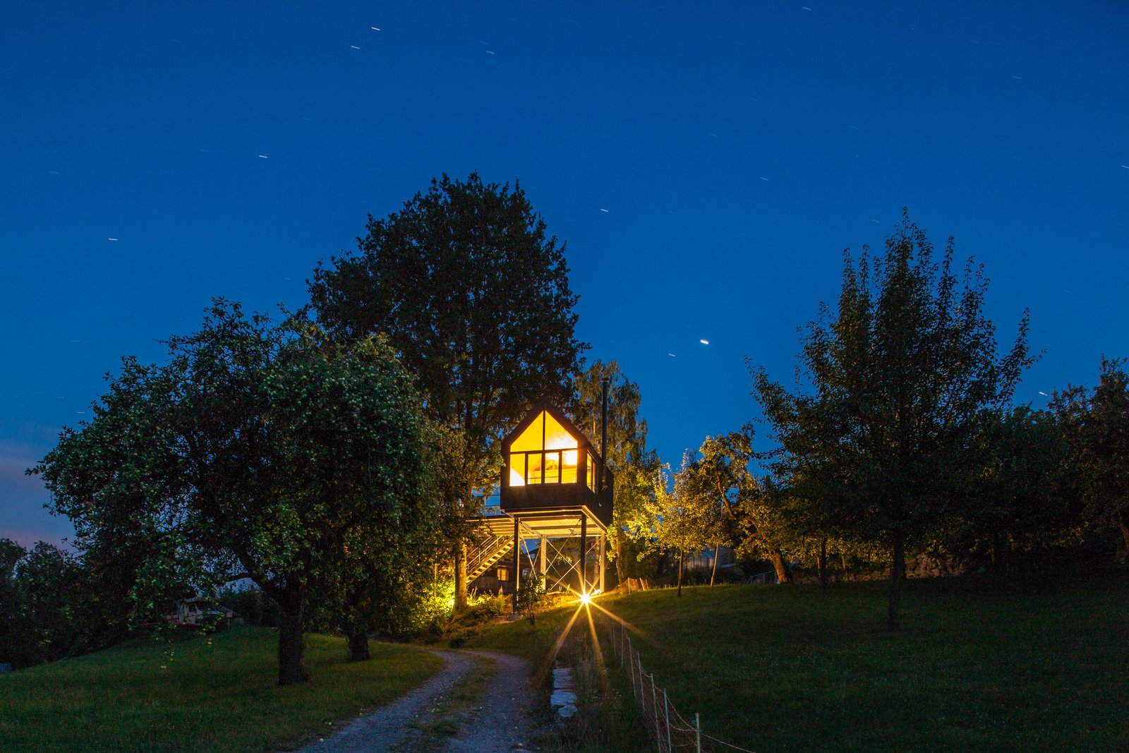 Photo 8 of 8 in This Prefab Tree House Took Just 8 Days to Assemble - Dwell