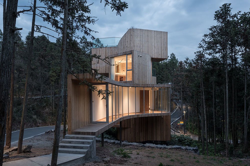 Photo 2 of 9 in This Tree House Hotel in China Branches Out From a ...