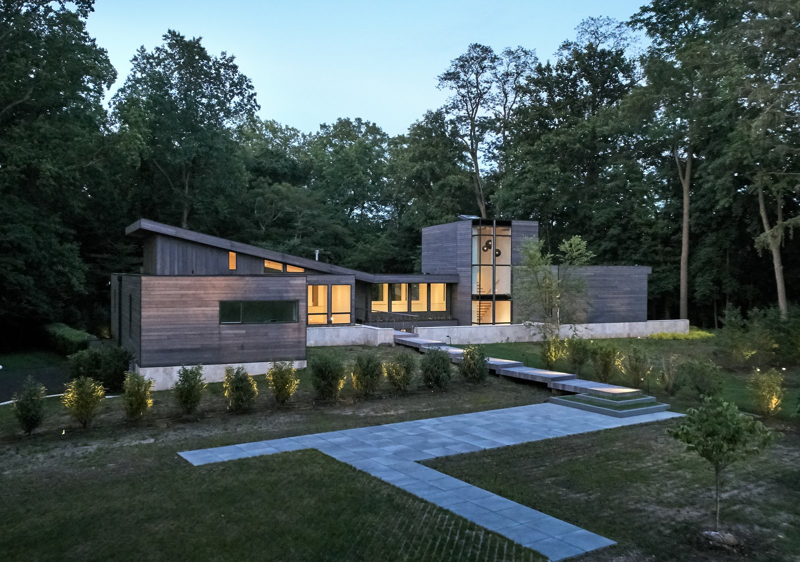 Photo 2 of 9 in Walls of Windows Connect a Home With Earth and Sky - Dwell