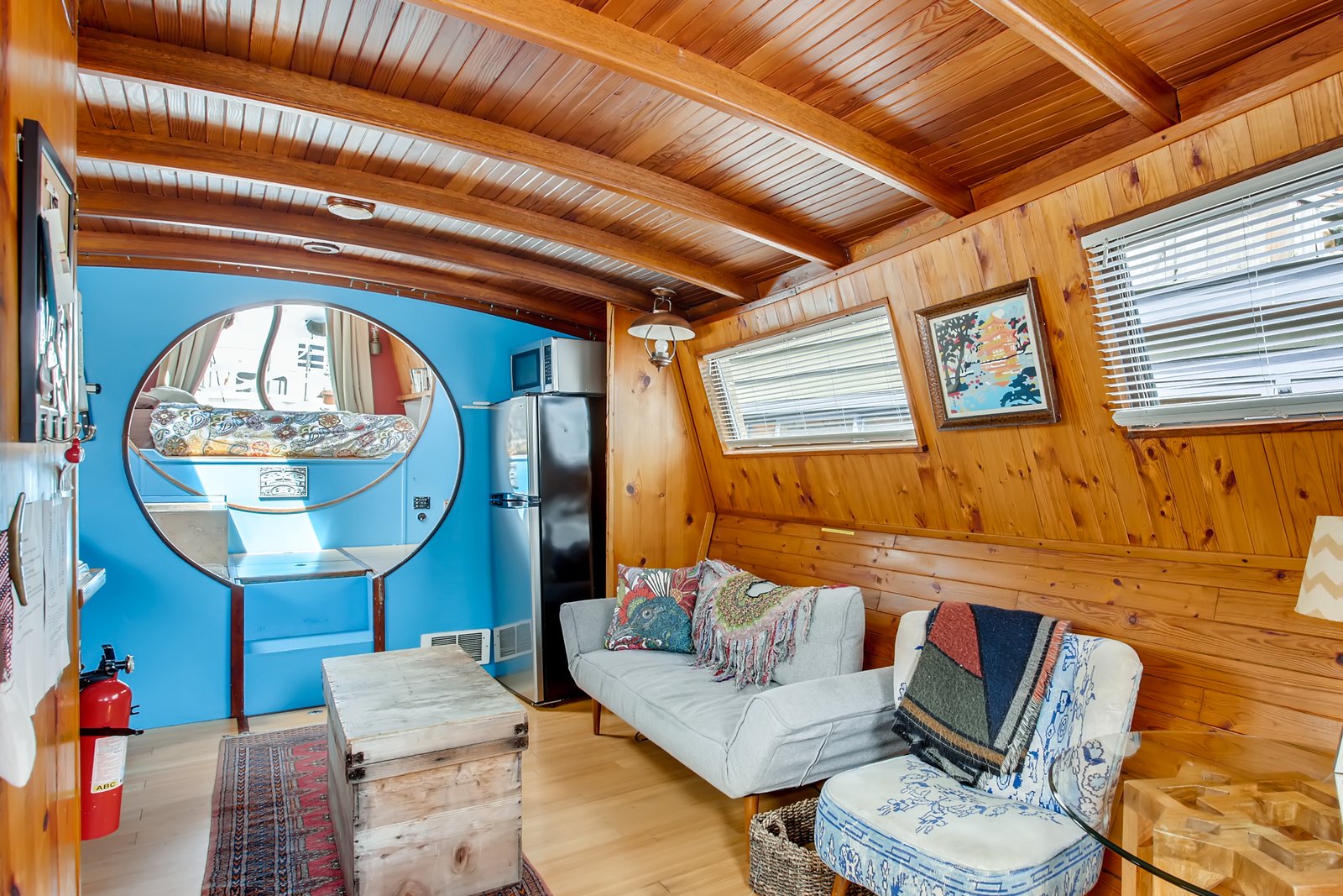 Photo 2 of 8 in An Adorable Houseboat Named “Turnip” Sets Sail in ...