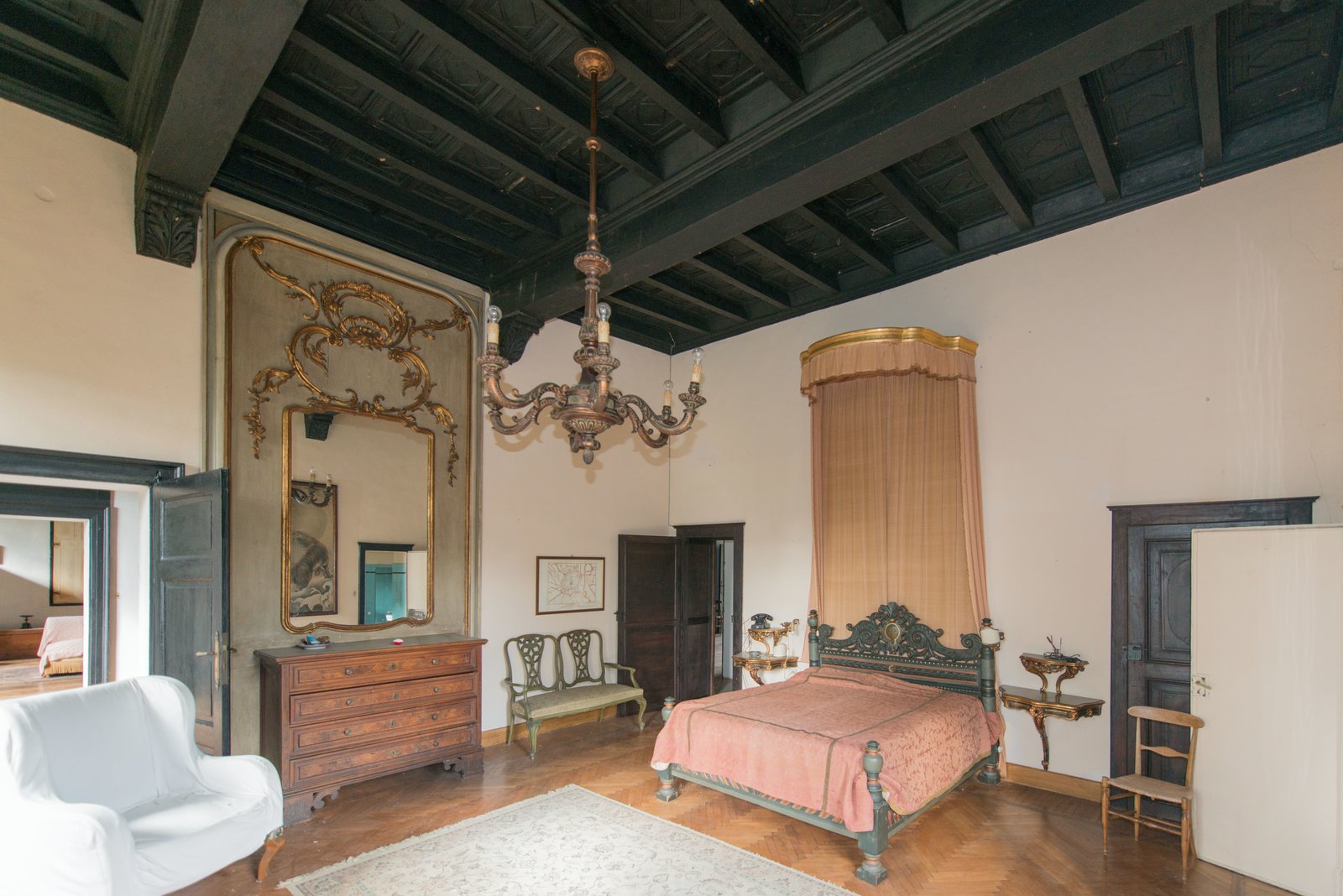 Photo 8 of 9 in The Dreamy Italian Villa From “Call Me by Your Name ...
