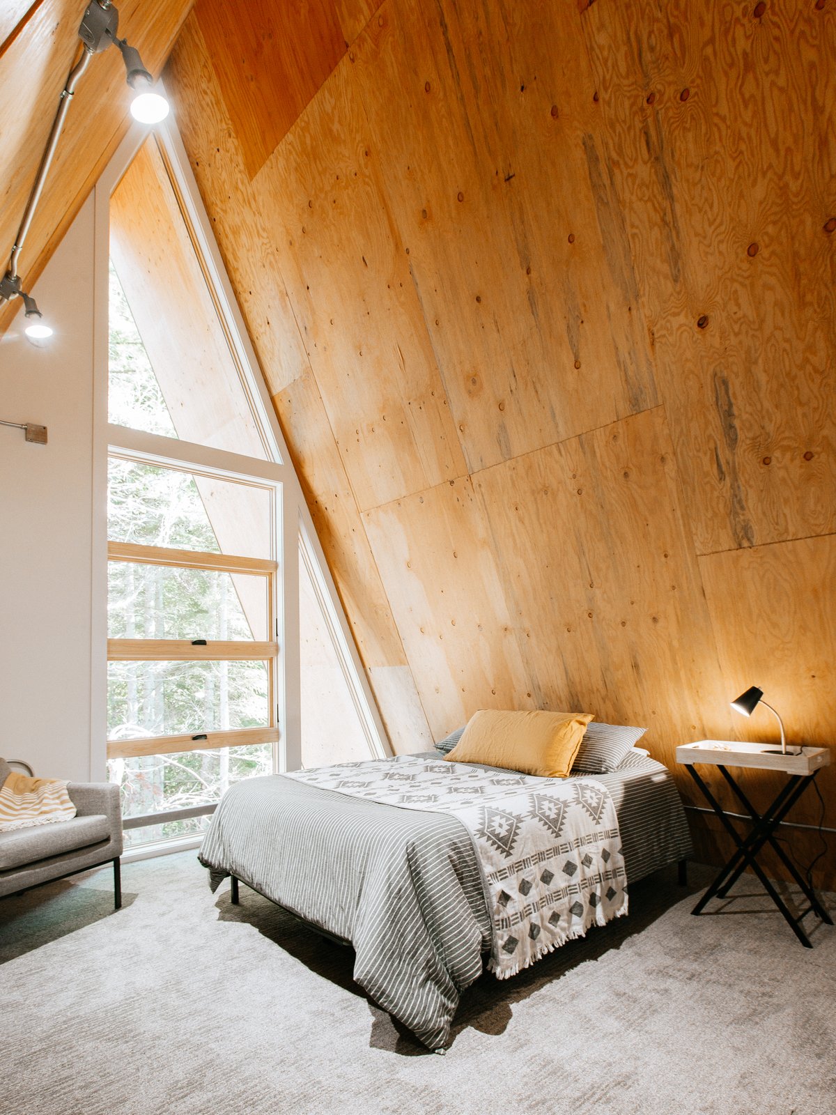 Photo 9 of 12 in A Prefab A-Frame at the Foot of Washington’s Slopes ...