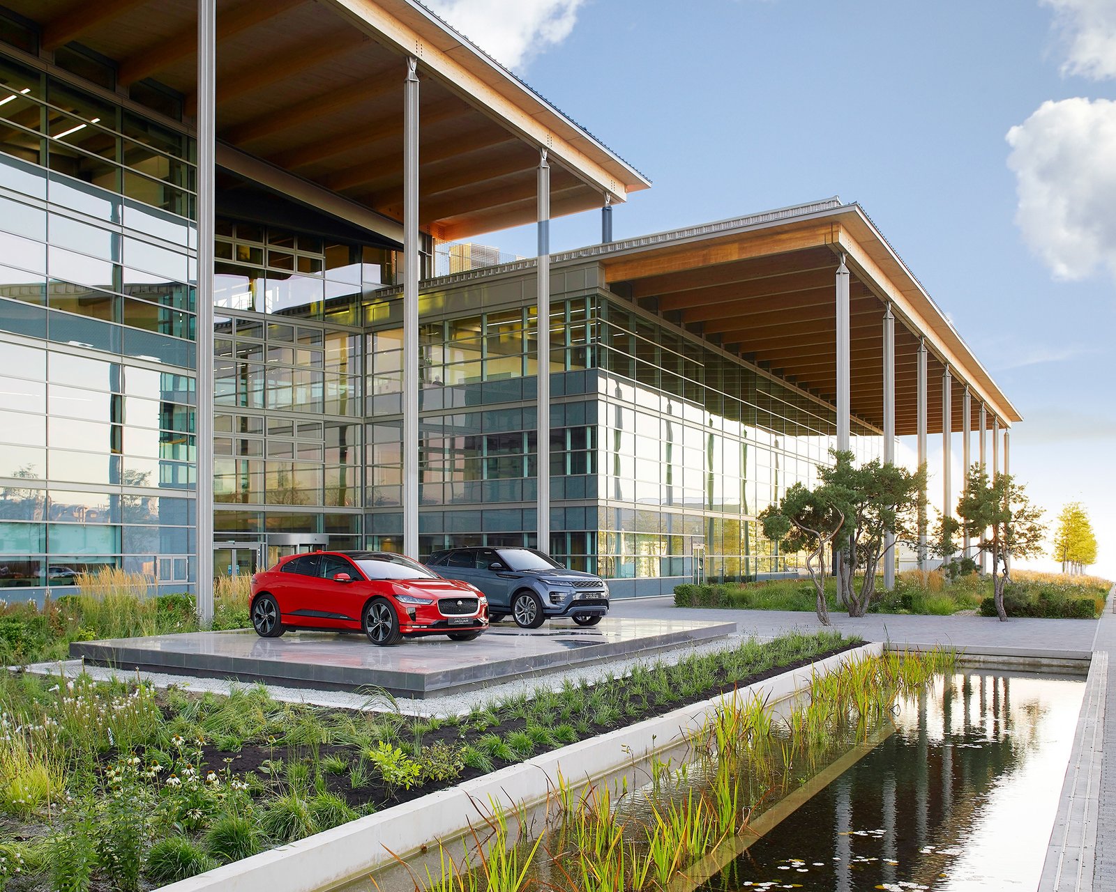 Photo 5 of 19 in How Jaguar Creates the Cars of the Future While ...